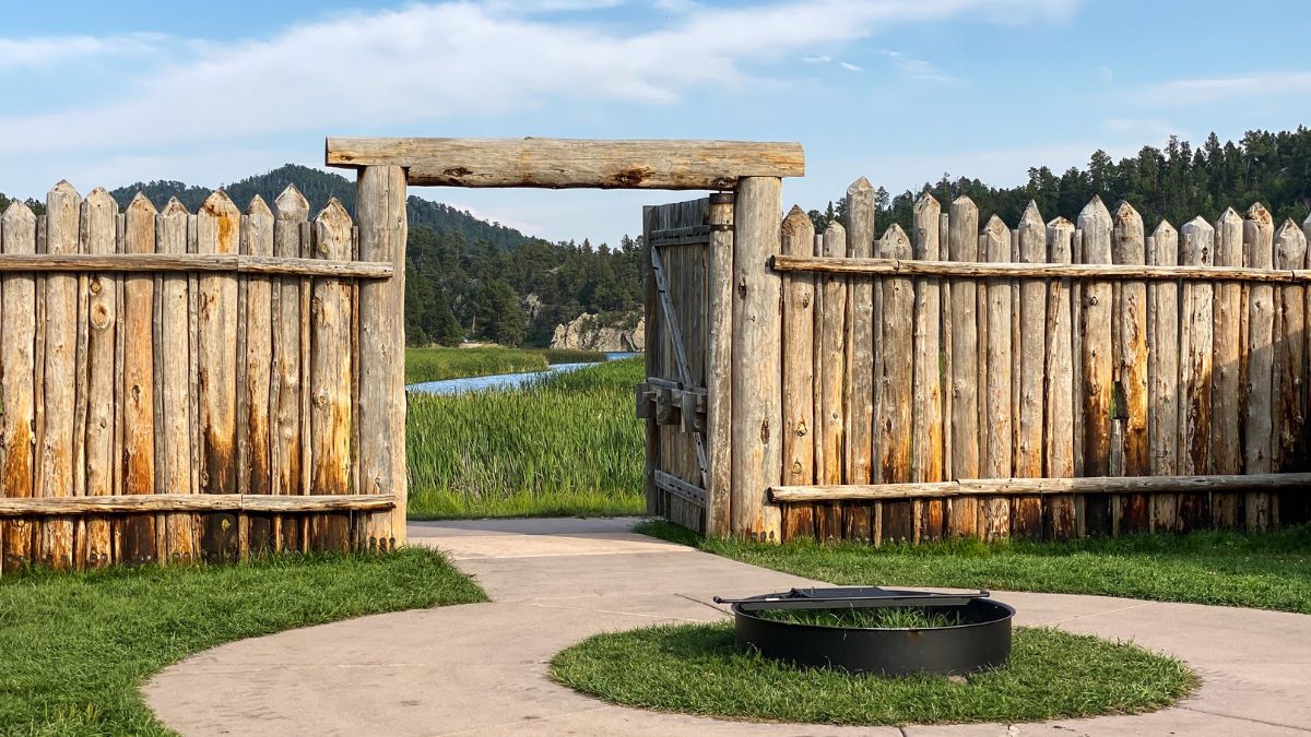 10 Historic Forts in South Dakota: A Comprehensive Guide