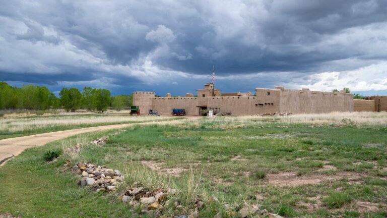 10 Historic Forts in Colorado: Fascinating Bastions of the Centennial ...